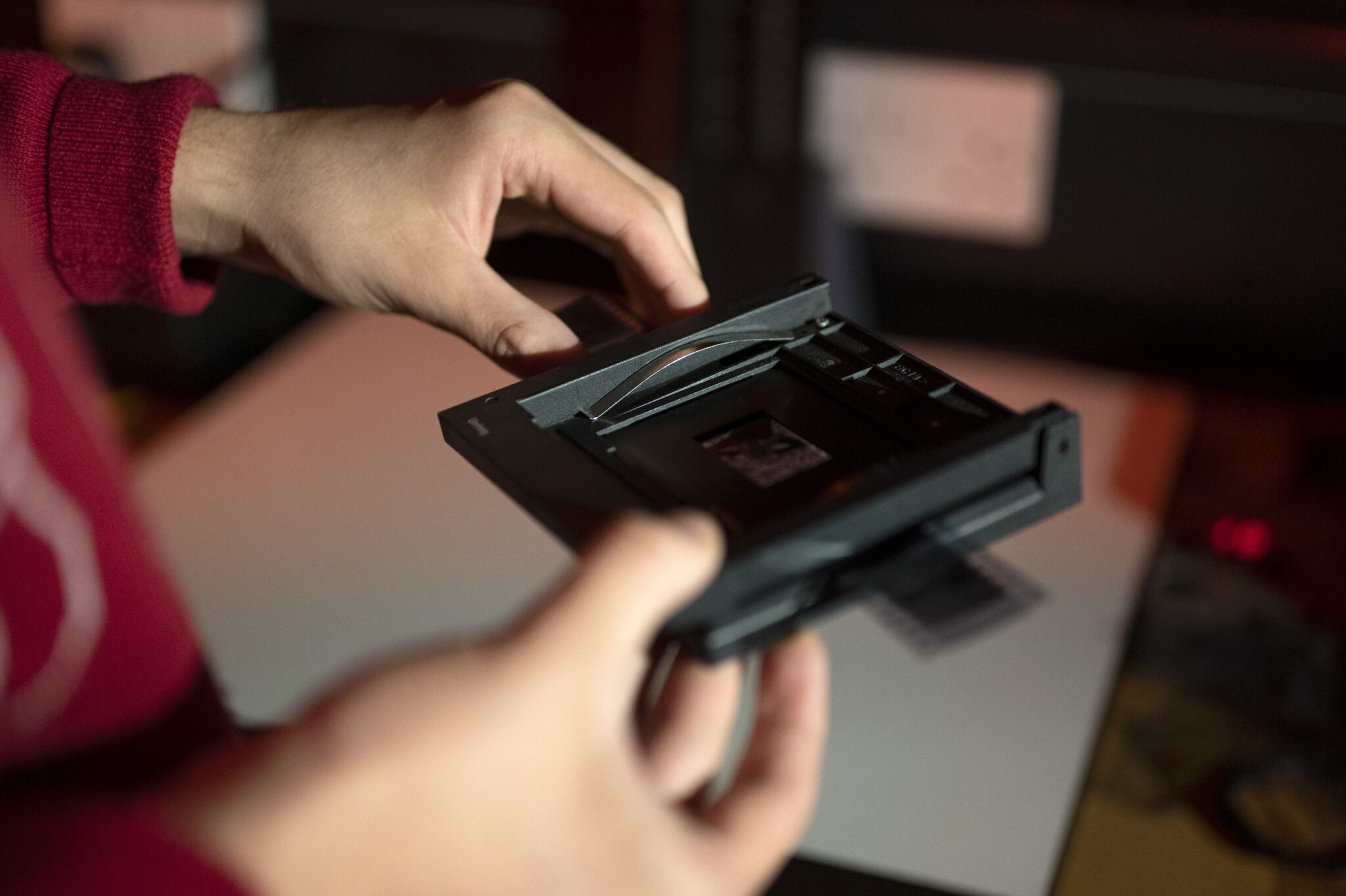 Developing A Print in the Darkroom: A Simple Guide for Beginners ...